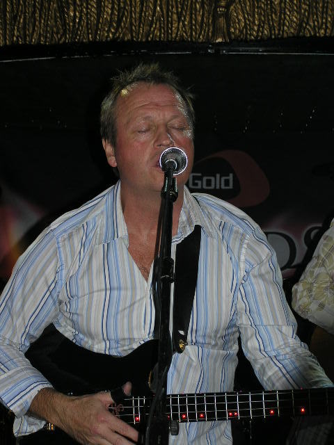 Artist Profile - Mark King - Pictures
